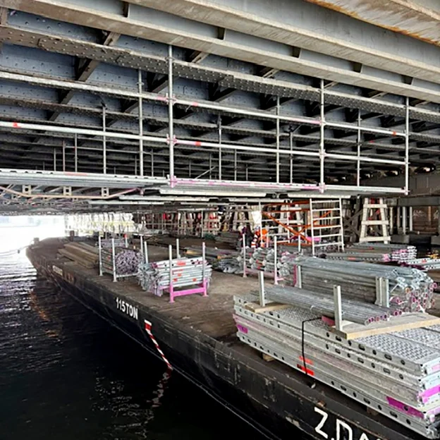 Hangsteiger spoorbrug | Layher | Layher